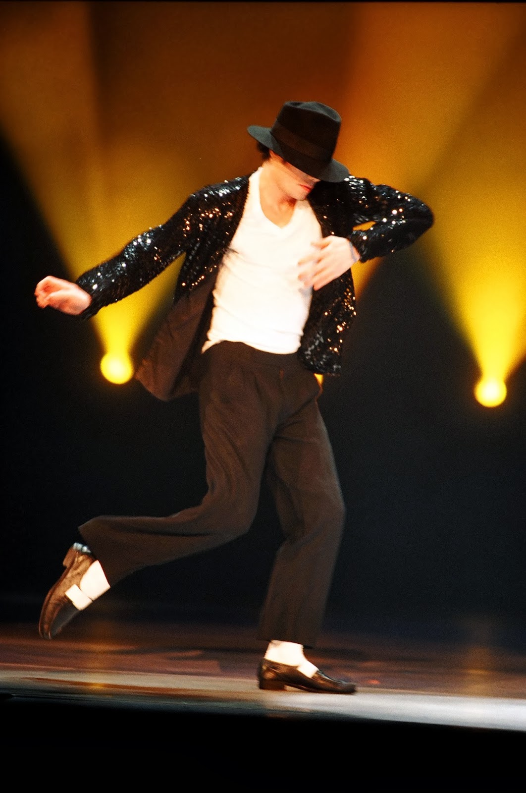 [FOTOS E VÍDEO] Michael Jackson Medley MTV Video Music Awards - MJFans ...