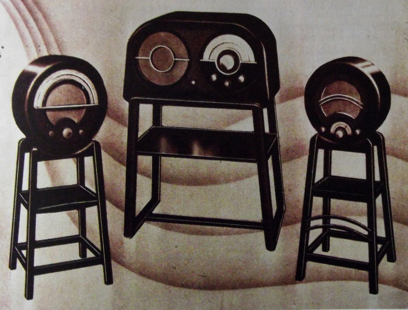 YoungManGoneWest: Ekco Radio Stands