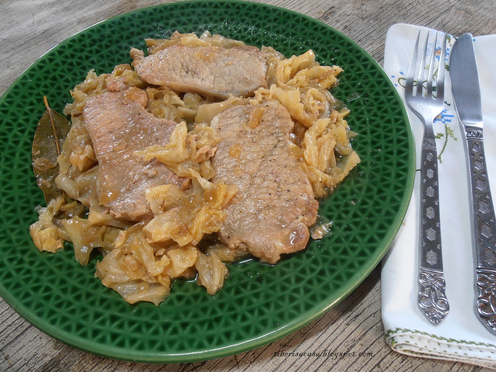 TIBERIS : ~~Llom amb col ~~Lomo con col