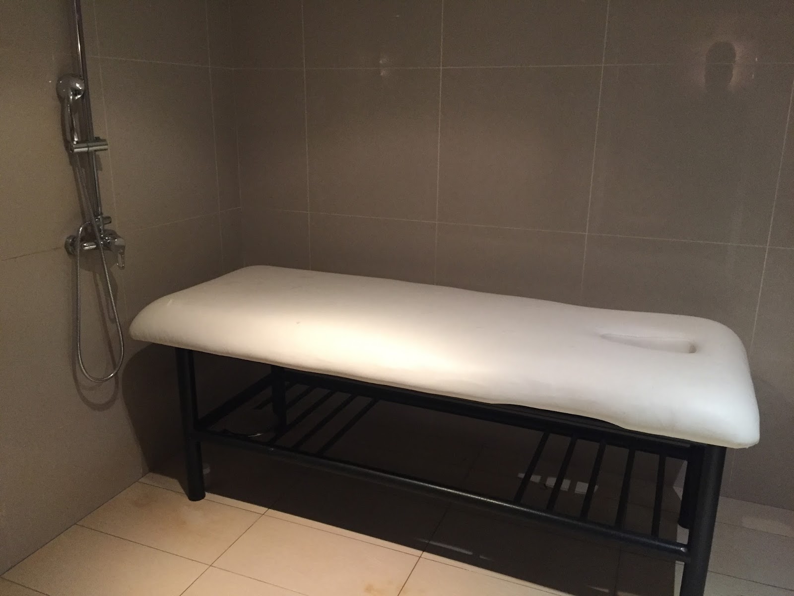 LebuaResort.com: 3 Straight Nights of Dragon Massage at Bond (formerly ...