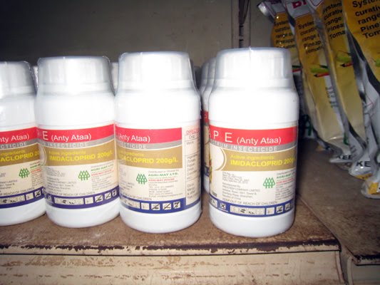 Pictures of African Cocoa Farming: Chemicals (6)