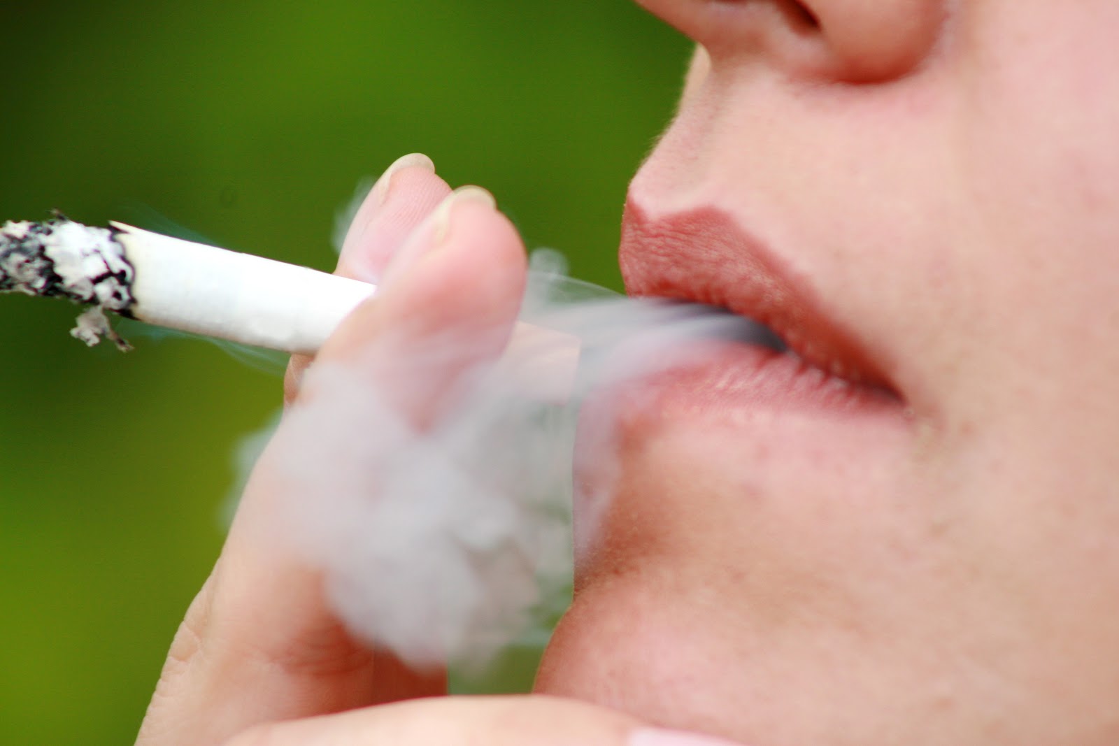 Tabaquismo: mayo 2012