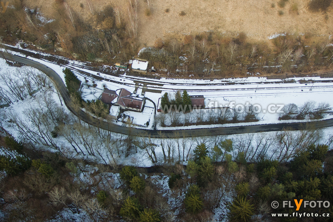 FLyFOTO letecká fotografie a video: Skalsko
