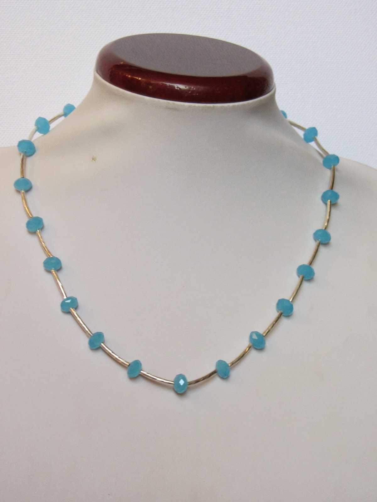 hobbylibelula: Colier cristale albastre