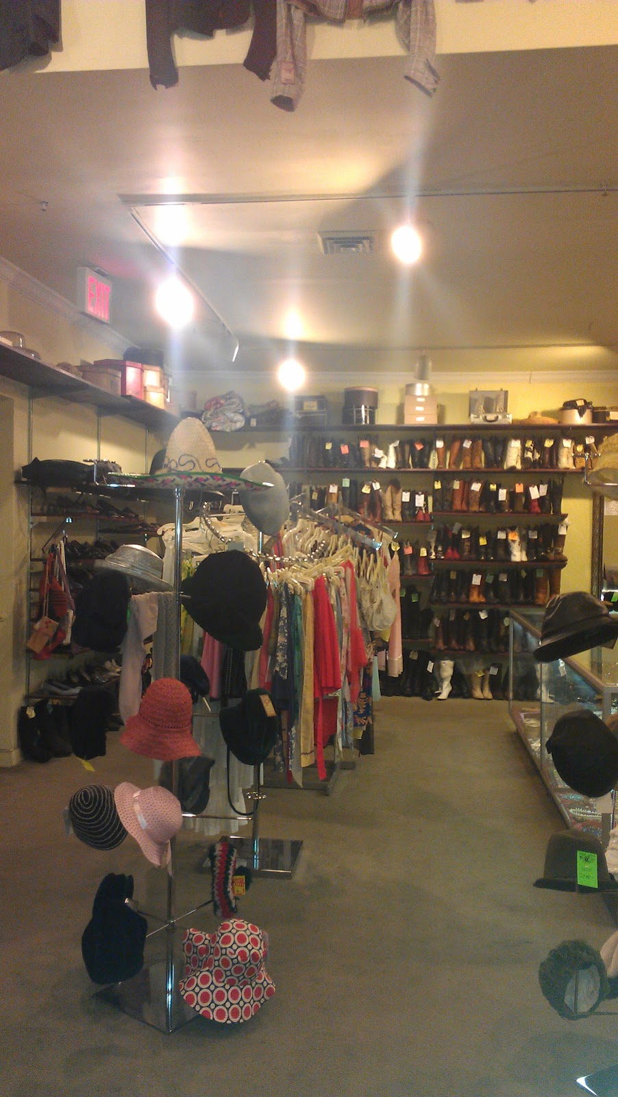 LADI CHIC: Cheap Jack's Vintage