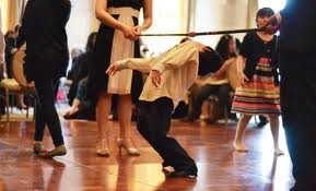 permainan kecil: LIMBO ROCK