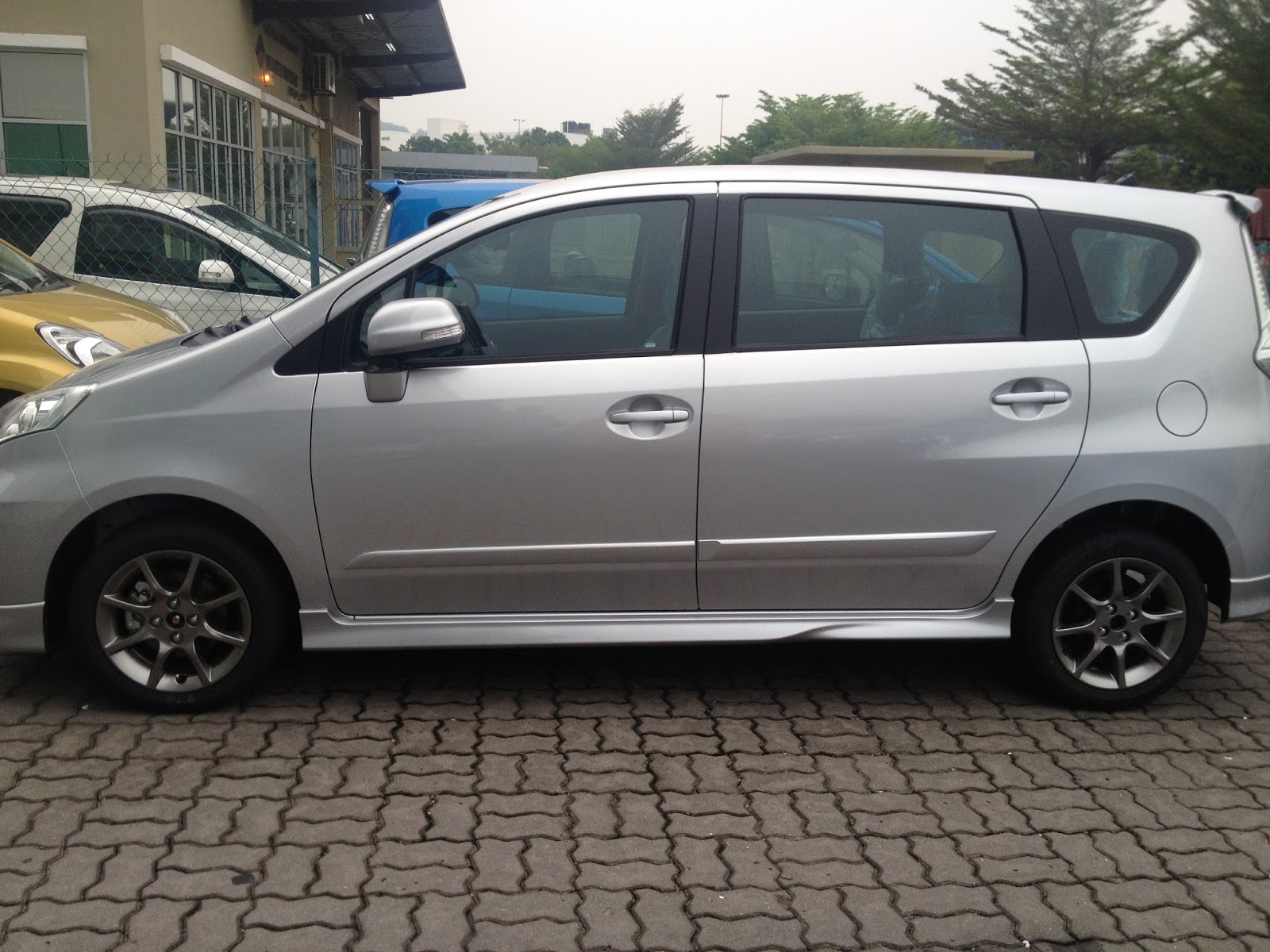 Perodua Alza,Warna pilihan,Model dan Harga terkini 2016 ,full loan ...