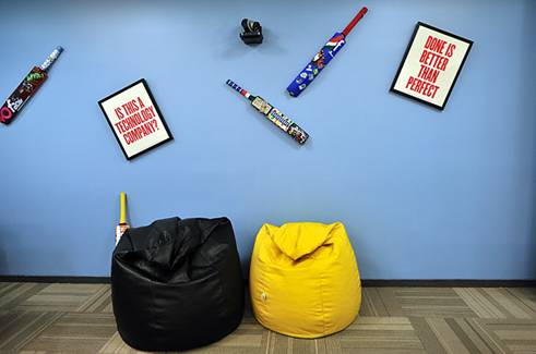 Amazing photos of the world: FaceBook Server Room And Offices