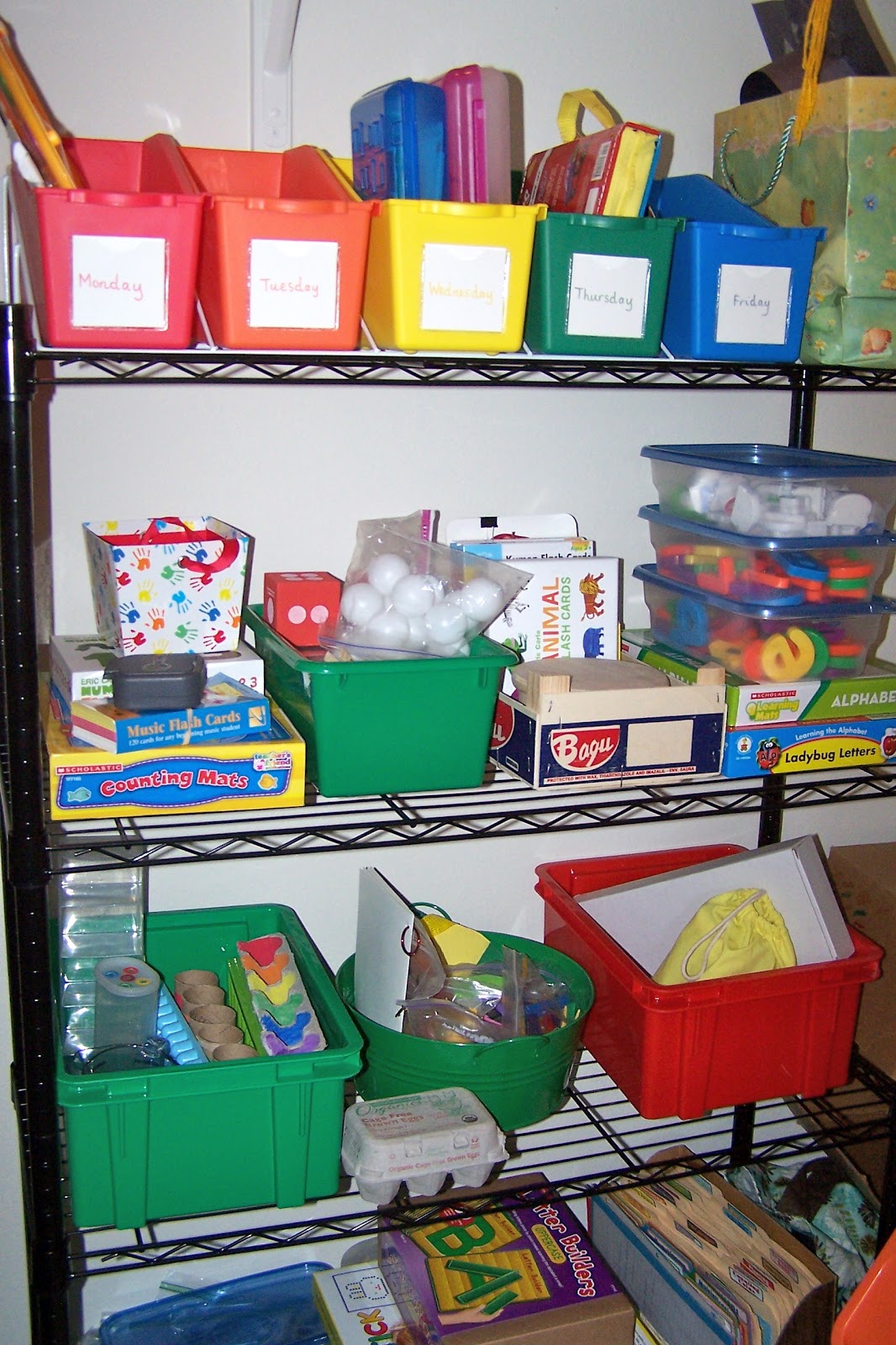 The Princess and the Tot: Homeschool Room Organization