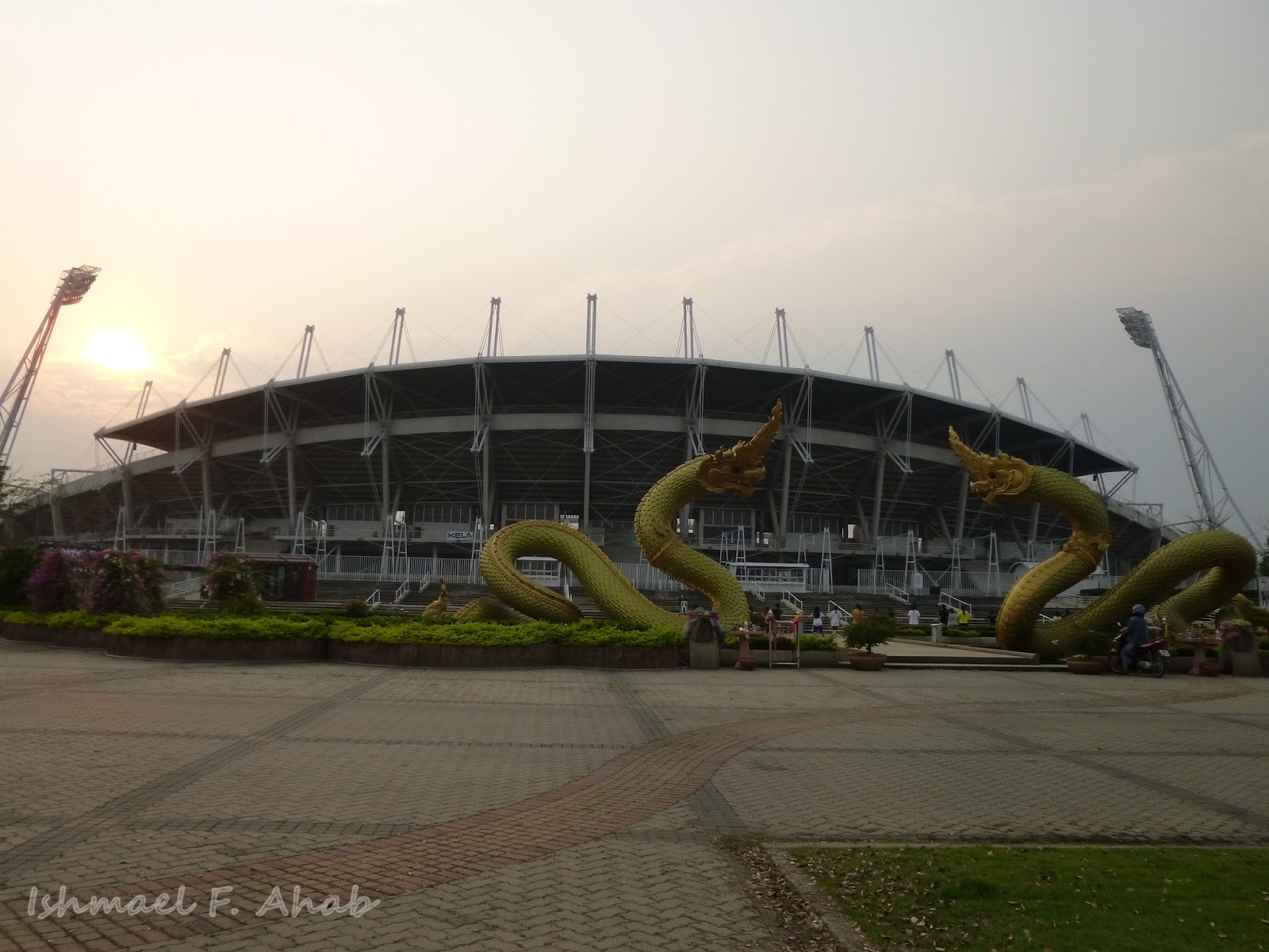 I Thought I Saw Gyarados in Thammasat University |Filipino Sojourner