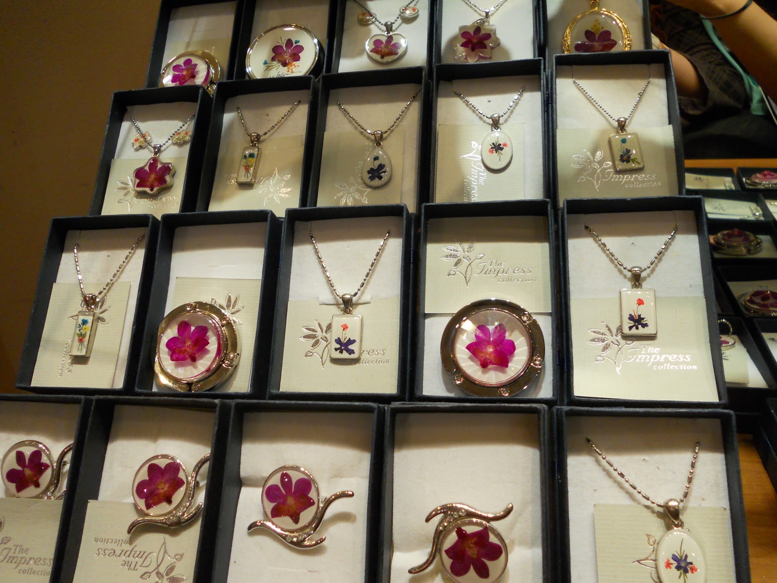 Your Favorite Online Shop For Malaysia Souvenir