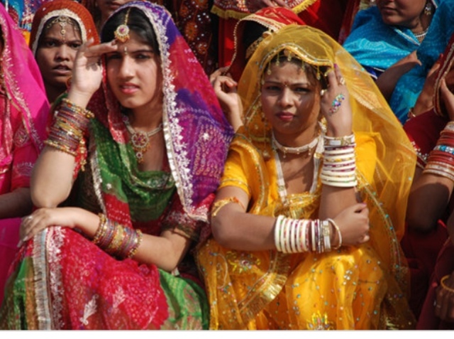 Difference between village life and city life : Urban Dressing v/s ...