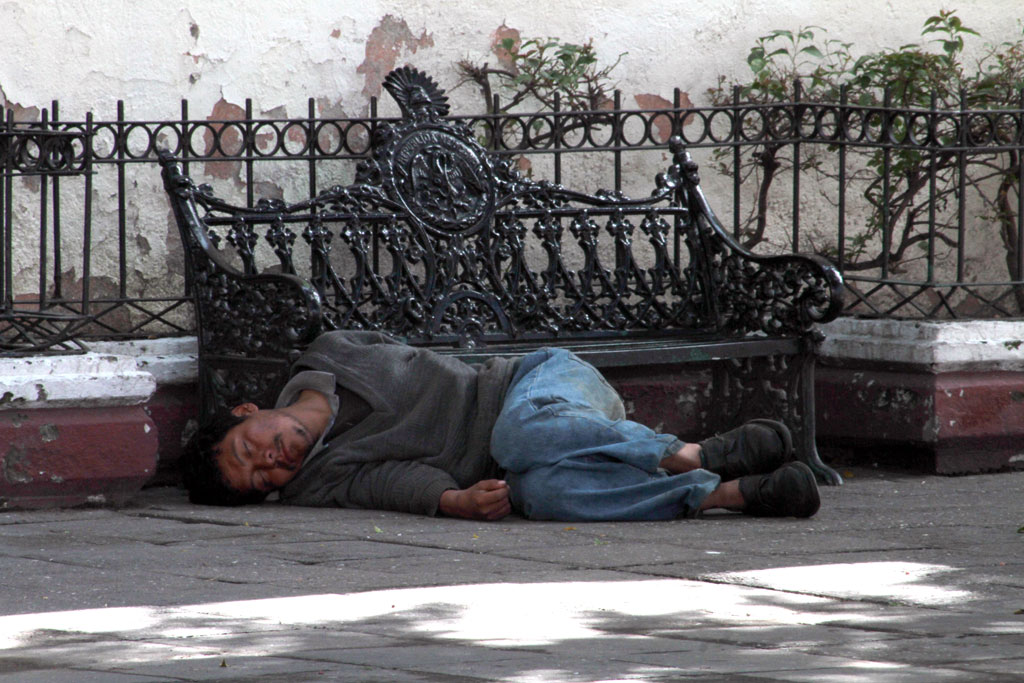 DHTIC 9-11: Las 2 Caras del Mendigo