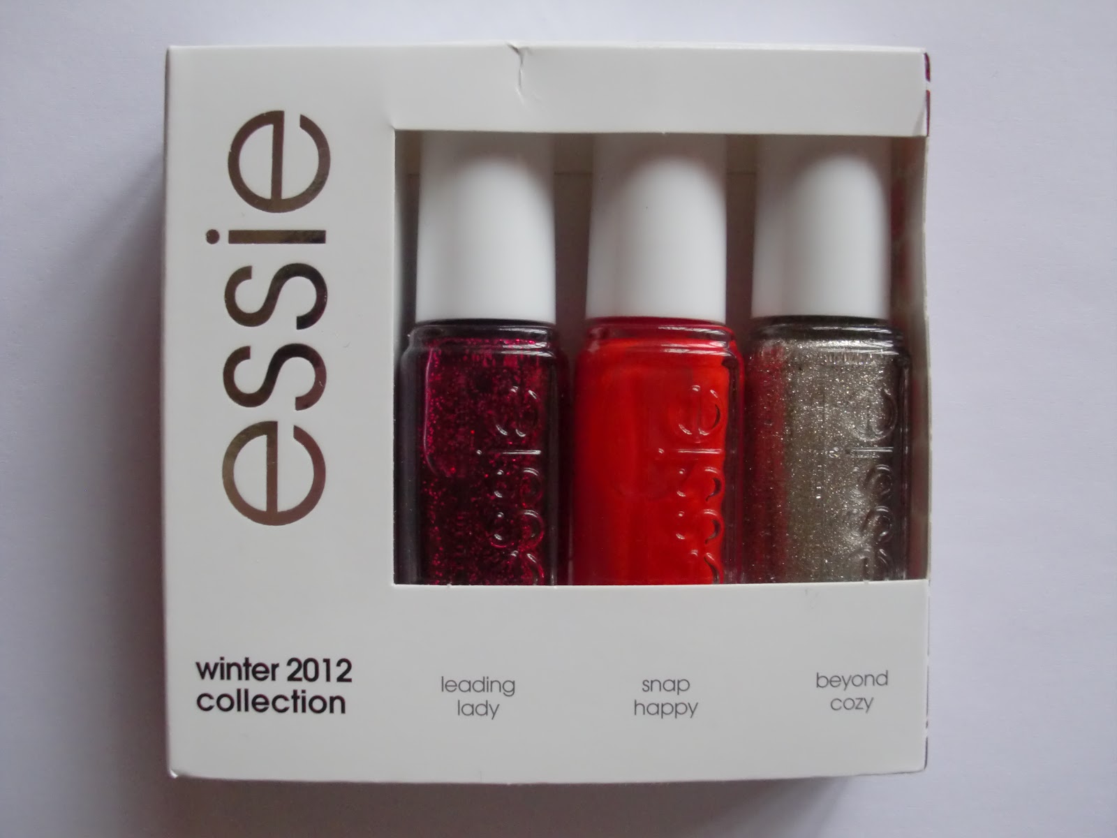 Lipstick and Heart: Essie Mini Le Set - Leading Lady