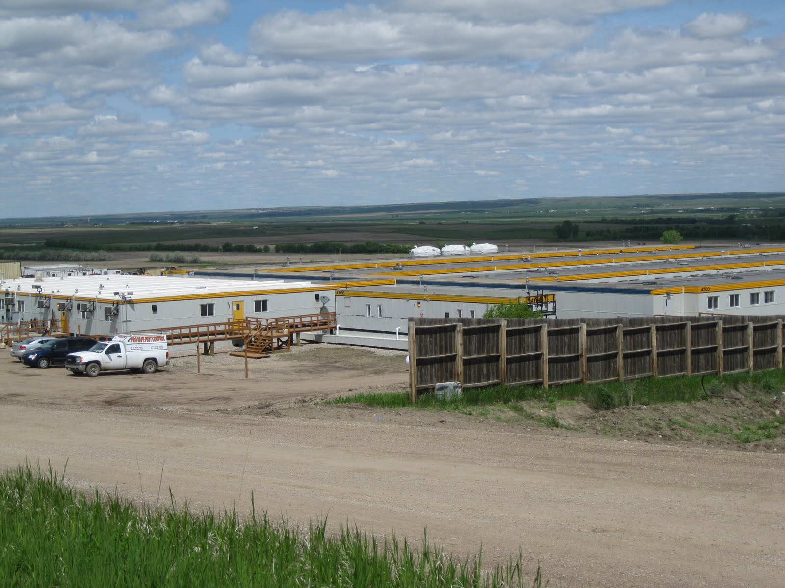The Million Dollar Way (The Bakken Oil Blog): ATCO Lodge -- Man-Camp ...