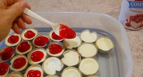 SUPER EASY MINI CHERRY CHEESECAKE BITES RECIPE – FUN AND DELICIOUS ...