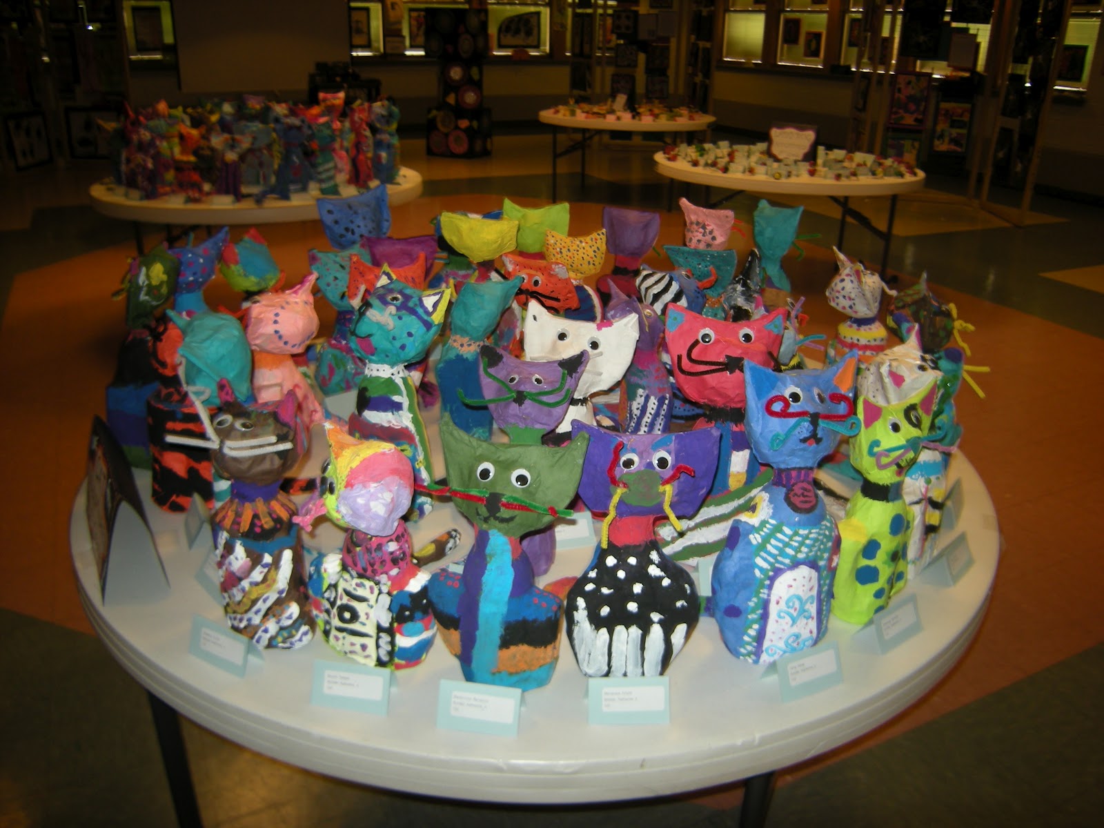 WHAT'S HAPPENING IN THE ART ROOM??: 4th Grade Cat Sculptures