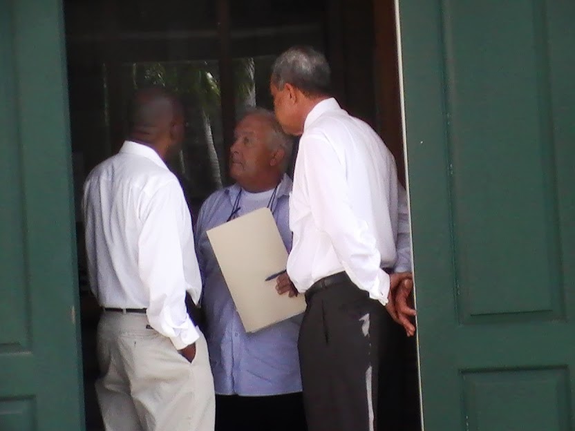 ST MAARTEN TODAY judith roumou: Photos Leroy de Weever, Roy Marlin, Cor ...