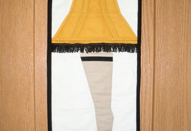 Cheryl's Teapots2Quilting: Leg Lamp quilt