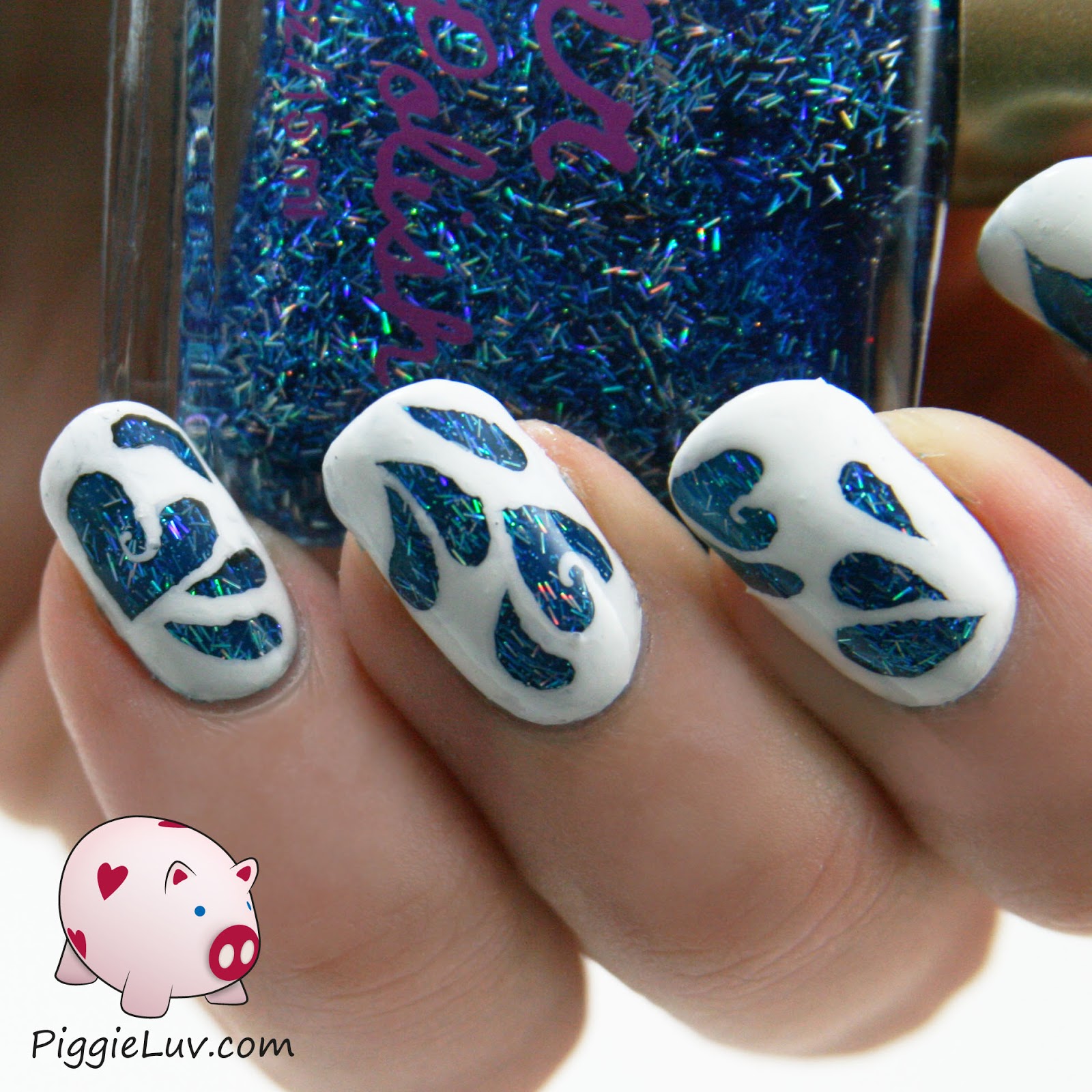 PiggieLuv: Blue glitter inverse nails