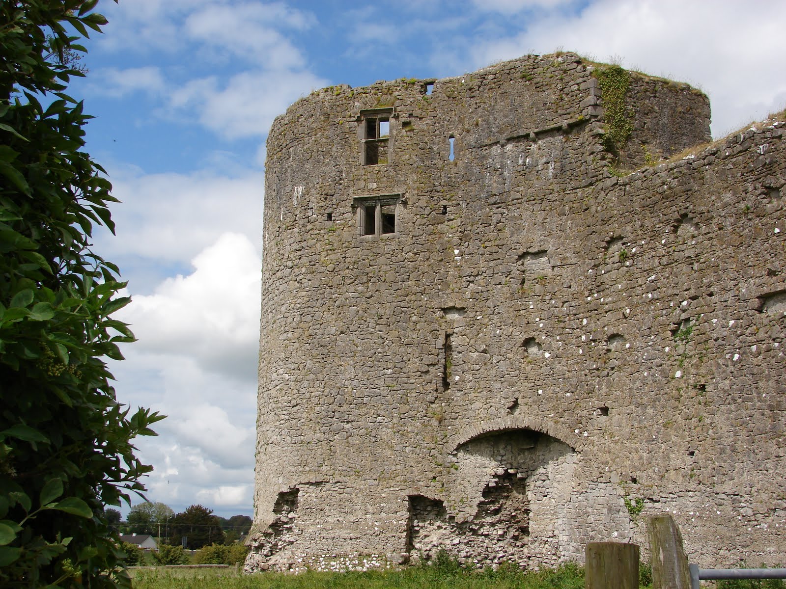 Sandra Scott's Travel Columns: Exploring Roscommon County, Ireland and ...