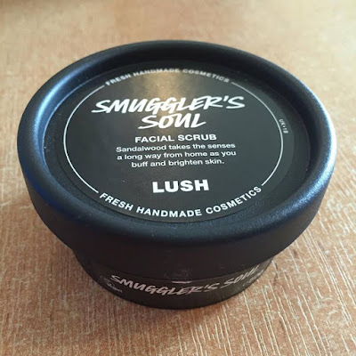 The Powderpuff Room: Smuggler's Soul Facial Scrub - Lush Review