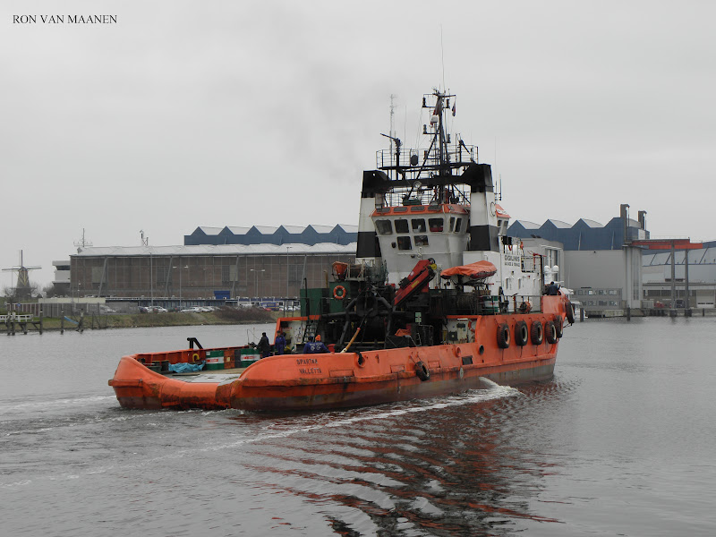 WARSHIPSRESEARCH: Greek anchor handling vessel/salvage tug (ex-Abeille ...