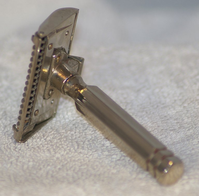 Razors for the Wet-shaving Semi-serious Collector: Star, Gem, and Ever ...