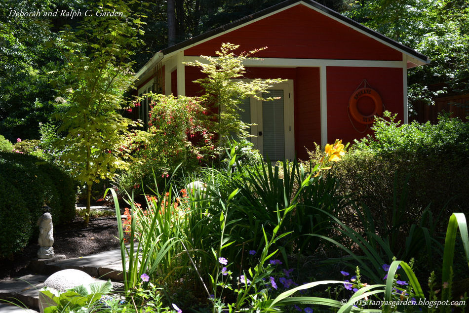 MySecretGarden: Deborah and Ralph's Garden on Bainbridge Island