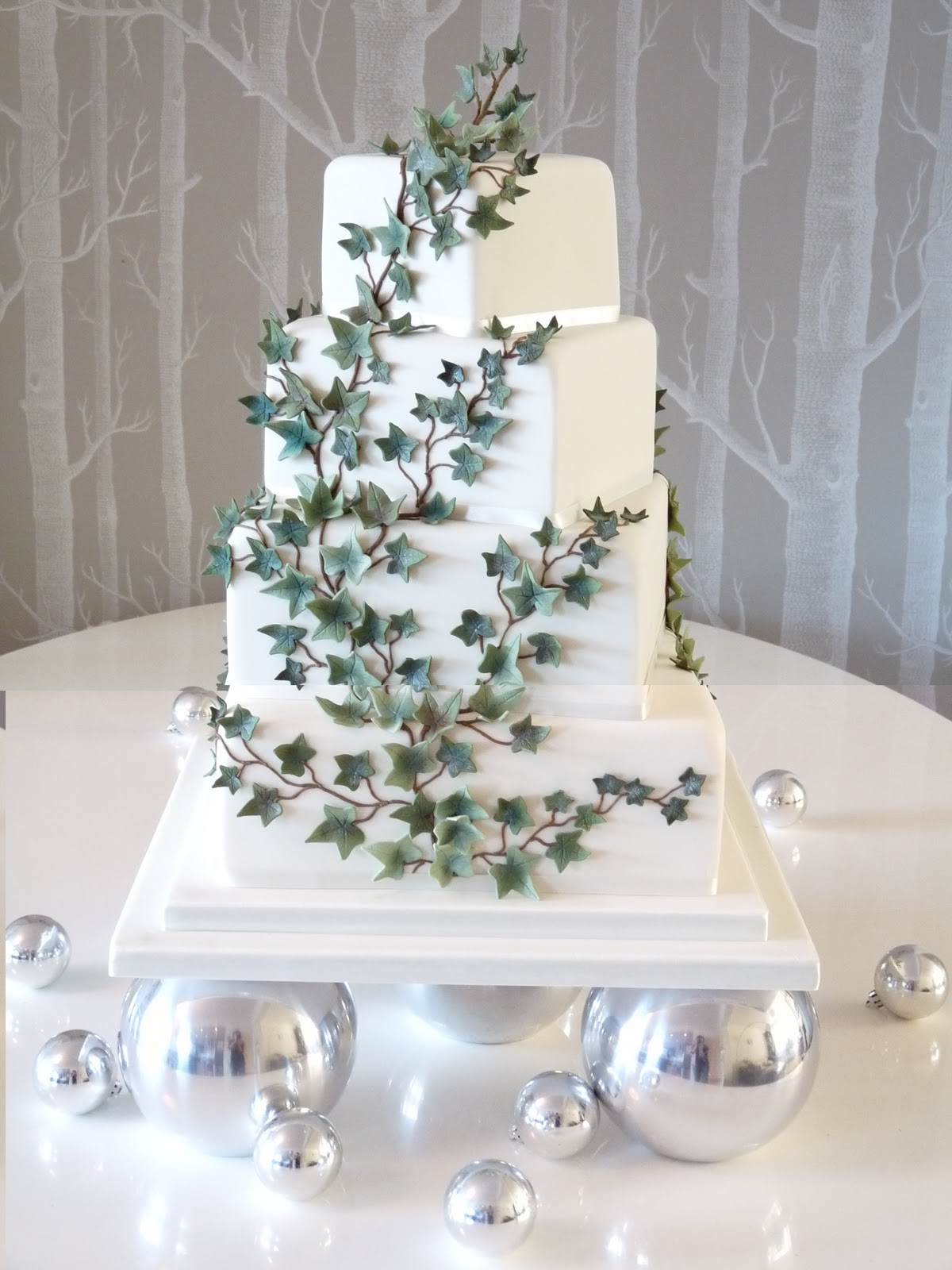 Rachelle's: An organic beauty.