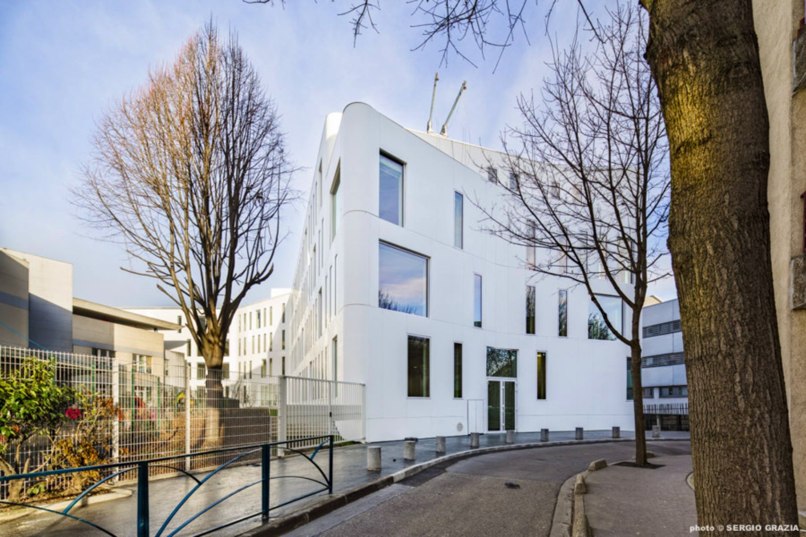 architecture now and The Future: POSITIVE-ENERGY BUILDING BY FASSIO ...