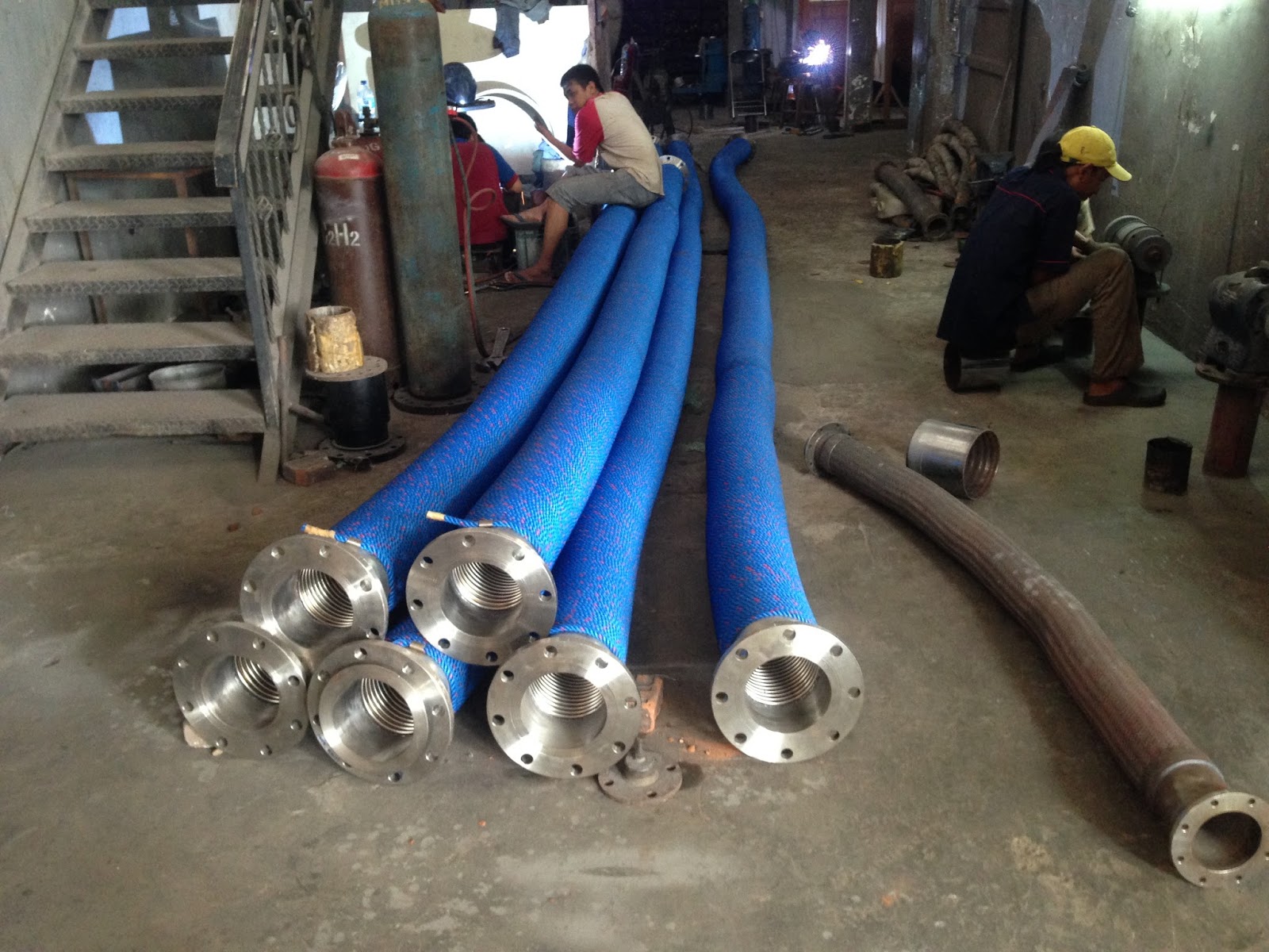 FLEXIBLE STAINLESS STEEL HOSE Arya Mandiri