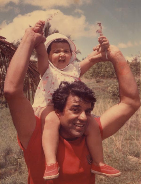 Bollywood Actor Dharmendra Rare Family Photos