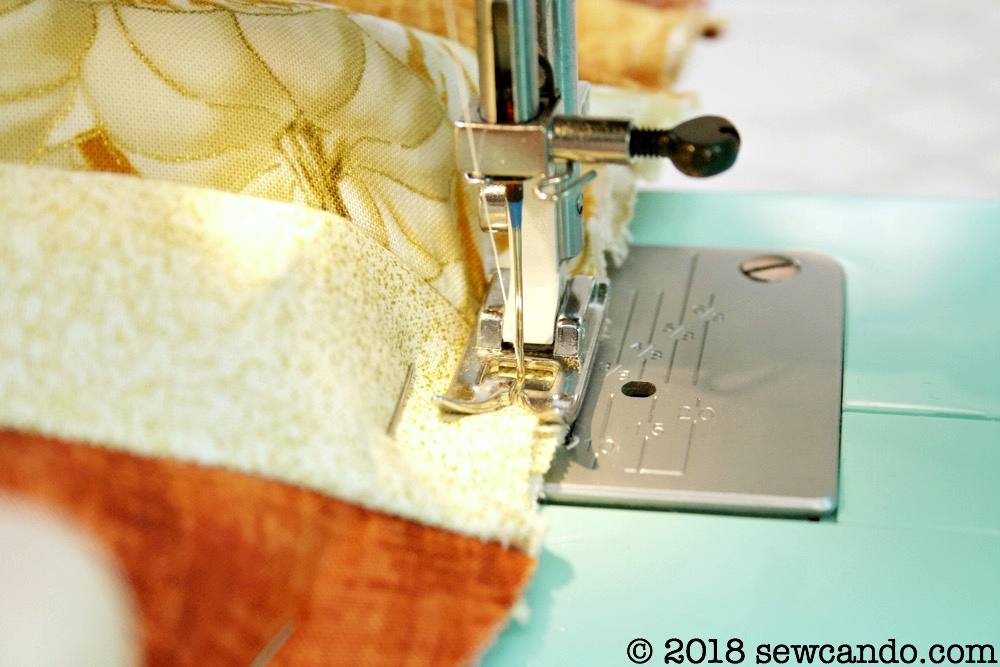 Sew Can Do: Fabric Cornucopia Tutorial and Fall Fabric Bundles Giveaway!