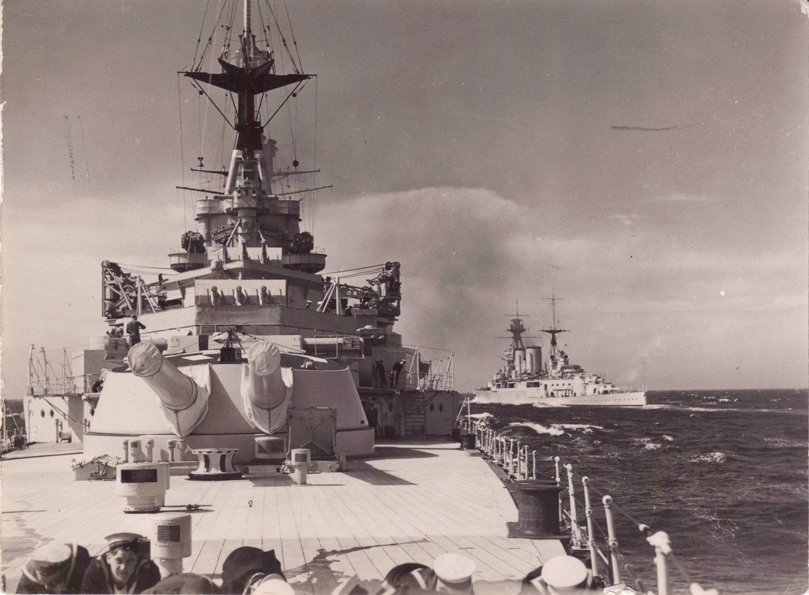 Naval Analyses: INFOGRAPHICS #22: HMS Repulse battlecruiser of the ...