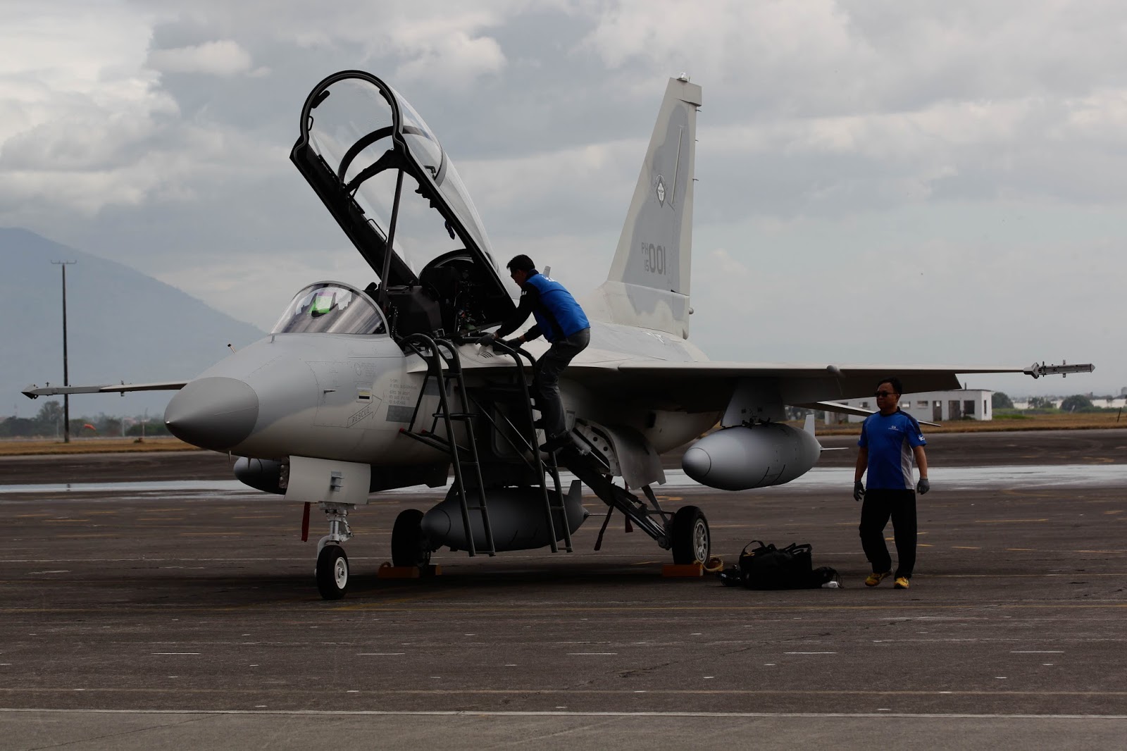 DEFENSE STUDIES: FA-50PH Need Php 37,6 Mio for Engine Overhaul