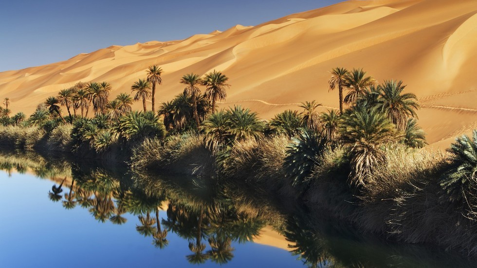 Places or Travel: Beautiful Oasis Sahara in North Western Libya
