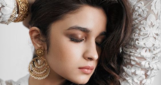 Bollywood actress Aliya Bhatt new stills ~ The Knit City
