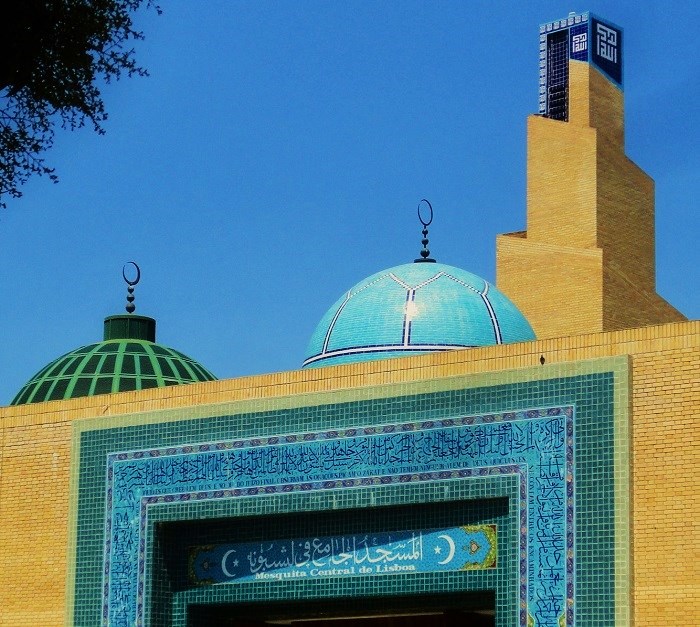 Lisbon and the Sunny Coast: Central Mosque of Lisbon (2)