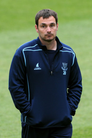 Sport Newzz Blog: Yardy steps down at Sussex