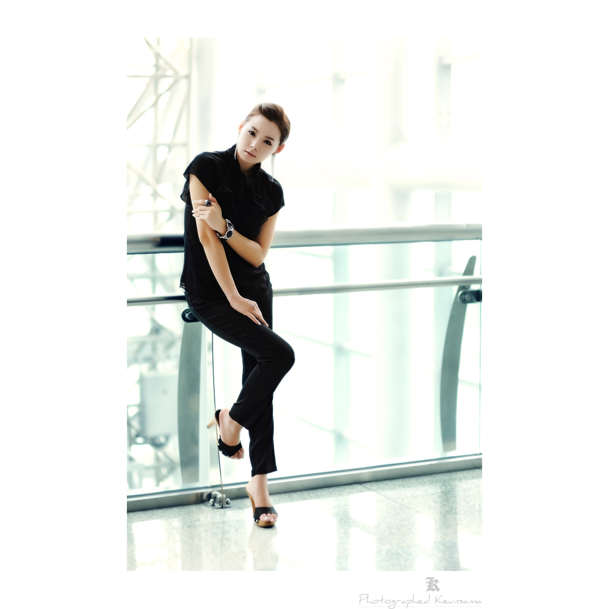 Picture of the Day: Min Seo Hee -Beautiful