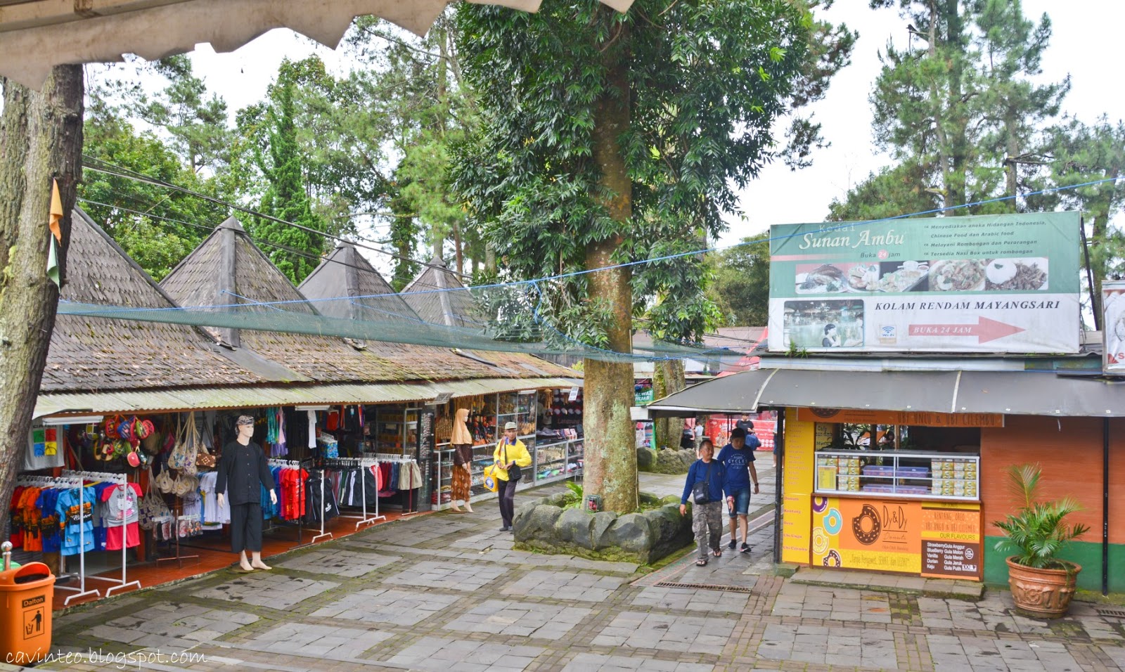 Entree Kibbles: Sari Ater Hot Spring Park aka Ciater Hot Spring ...