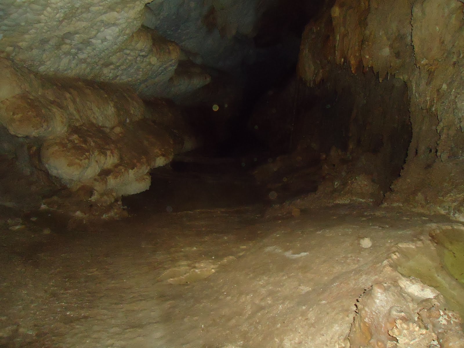 Utah Mountain Climbing: Goshute Cave - Going In