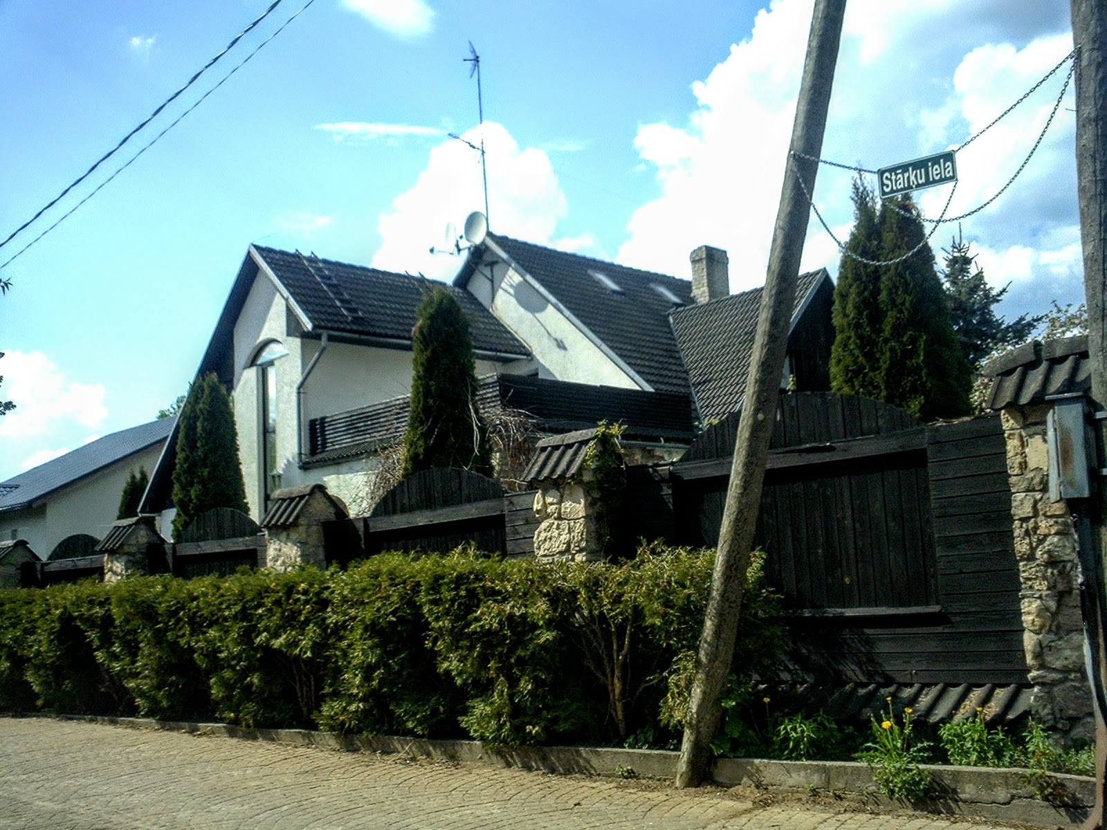 Bukulti - Pa nezināmiem ceļiem