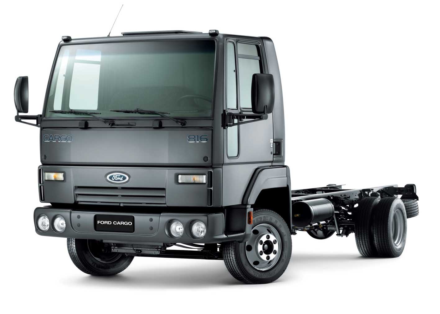 Ford lança novo Cargo 816