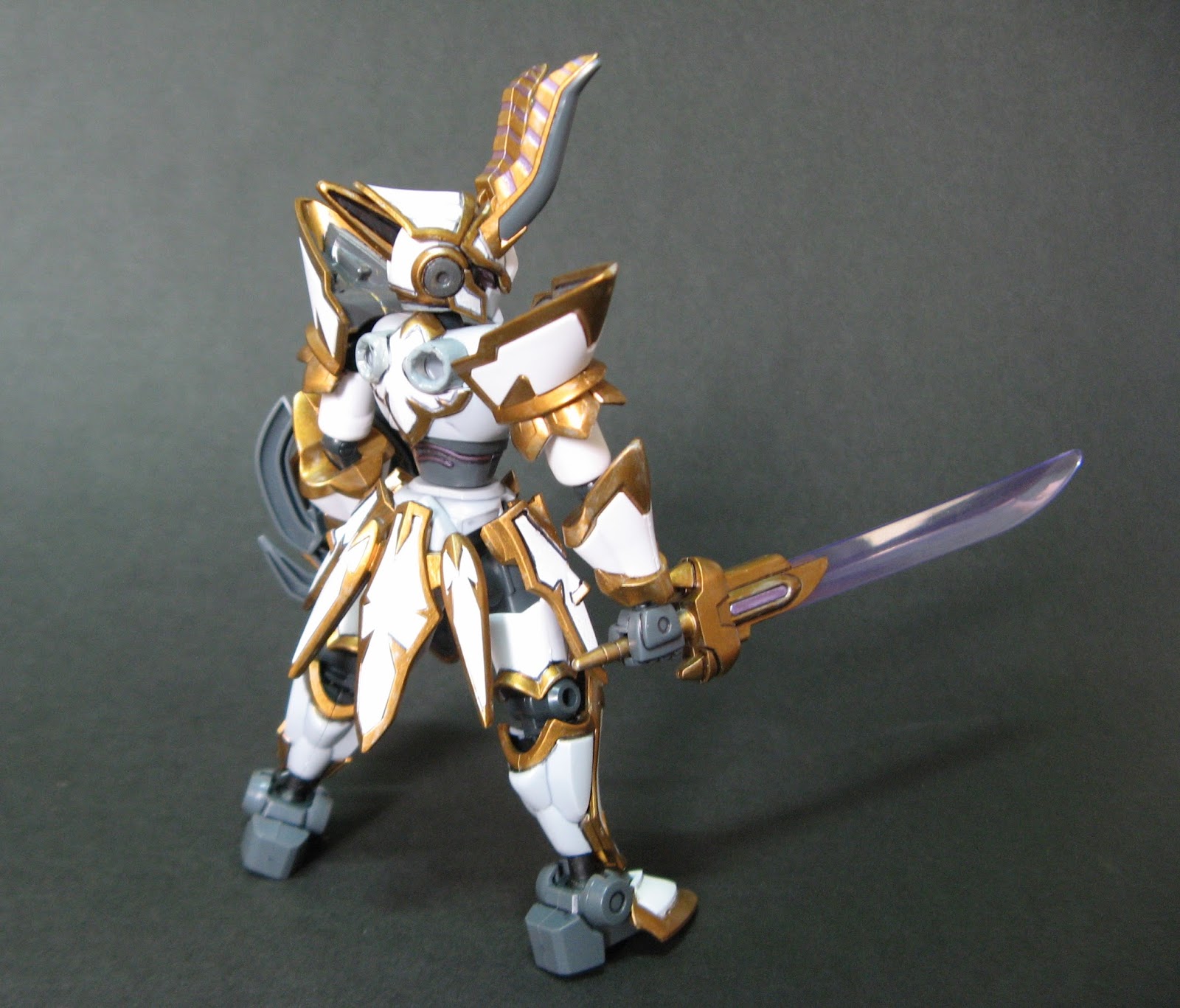 "Dan-Ball Senki "紙箱戰機 LBX 1 : 1 LUCIFER路西法