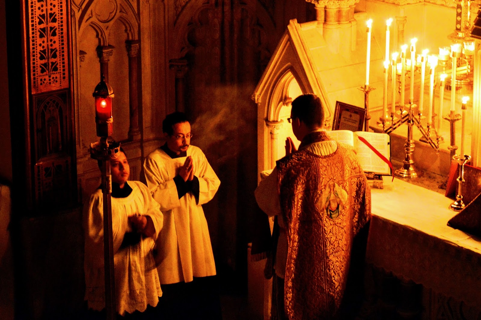 Traditional † Catholicism: Rorate Masses at Holy Innocents (NYC ...