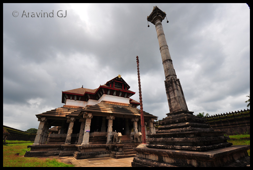 Treks and travels: Saavira Kambada Basadi, Moodabidri