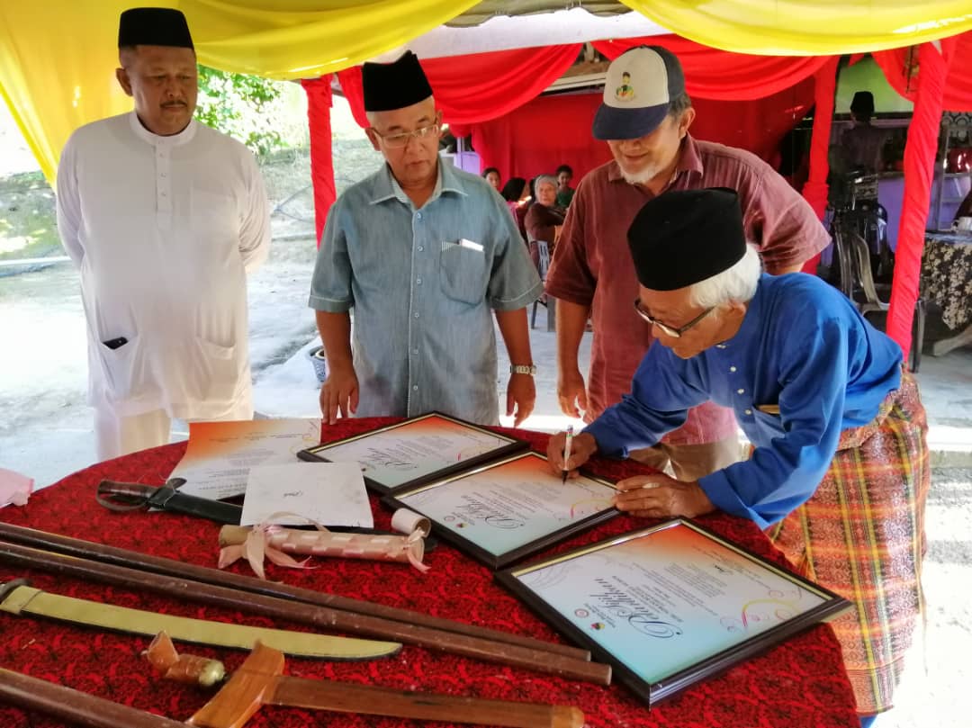 SukuBatuBelang: MAJLIS PENGESAHAN BUAPAK, BESAR WARIS DAN IBU SOKO