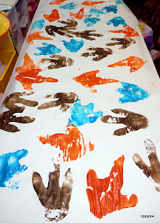 Tippytoe Crafts: Dinosaur Stomp